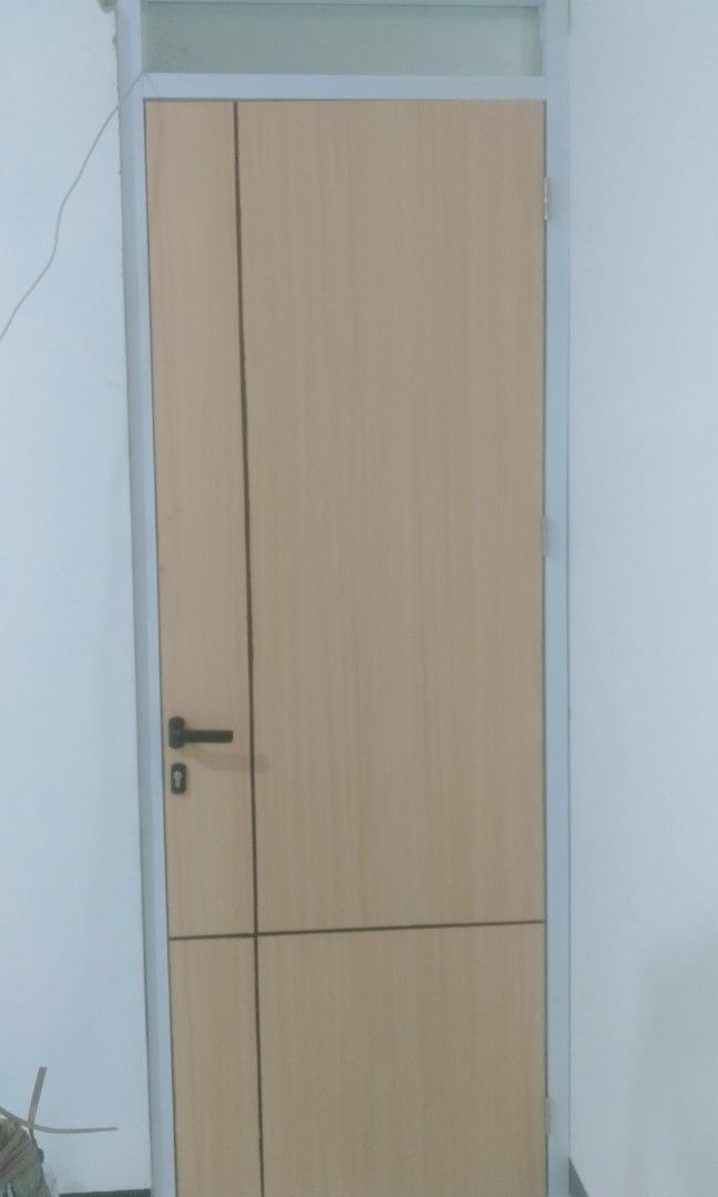 Daun pintu HPL motif kayu, Desain & Kerajinan Tangan, Karya Seni di Carousell