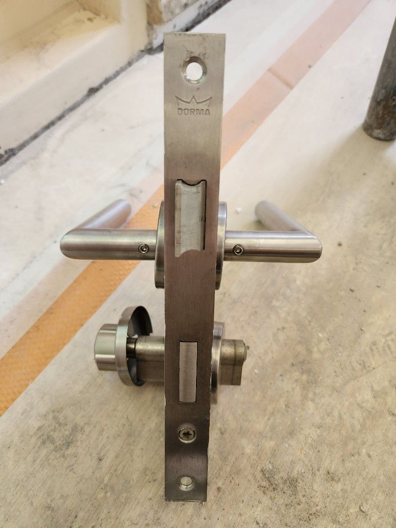 Dorma Door Lockset, Furniture & Home Living, Security & Locks, Locks ...