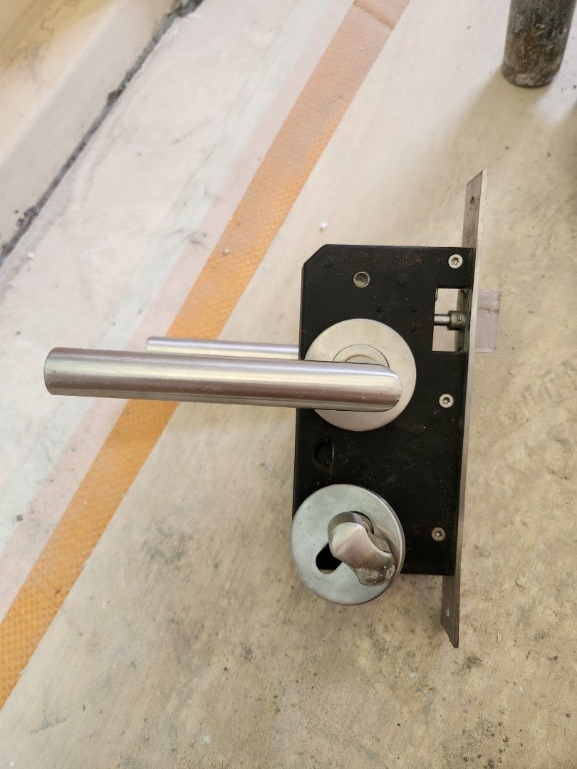 Dorma Door Lockset, Furniture & Home Living, Security & Locks, Locks ...