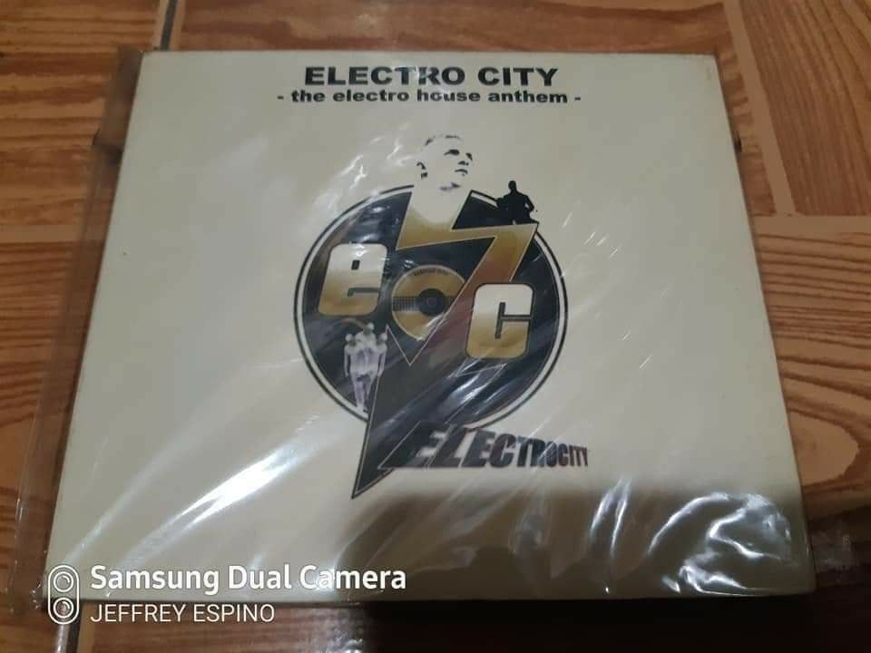 Electro City The Electro House Anthem cd ElectroCity, Hobbies & Toys ...