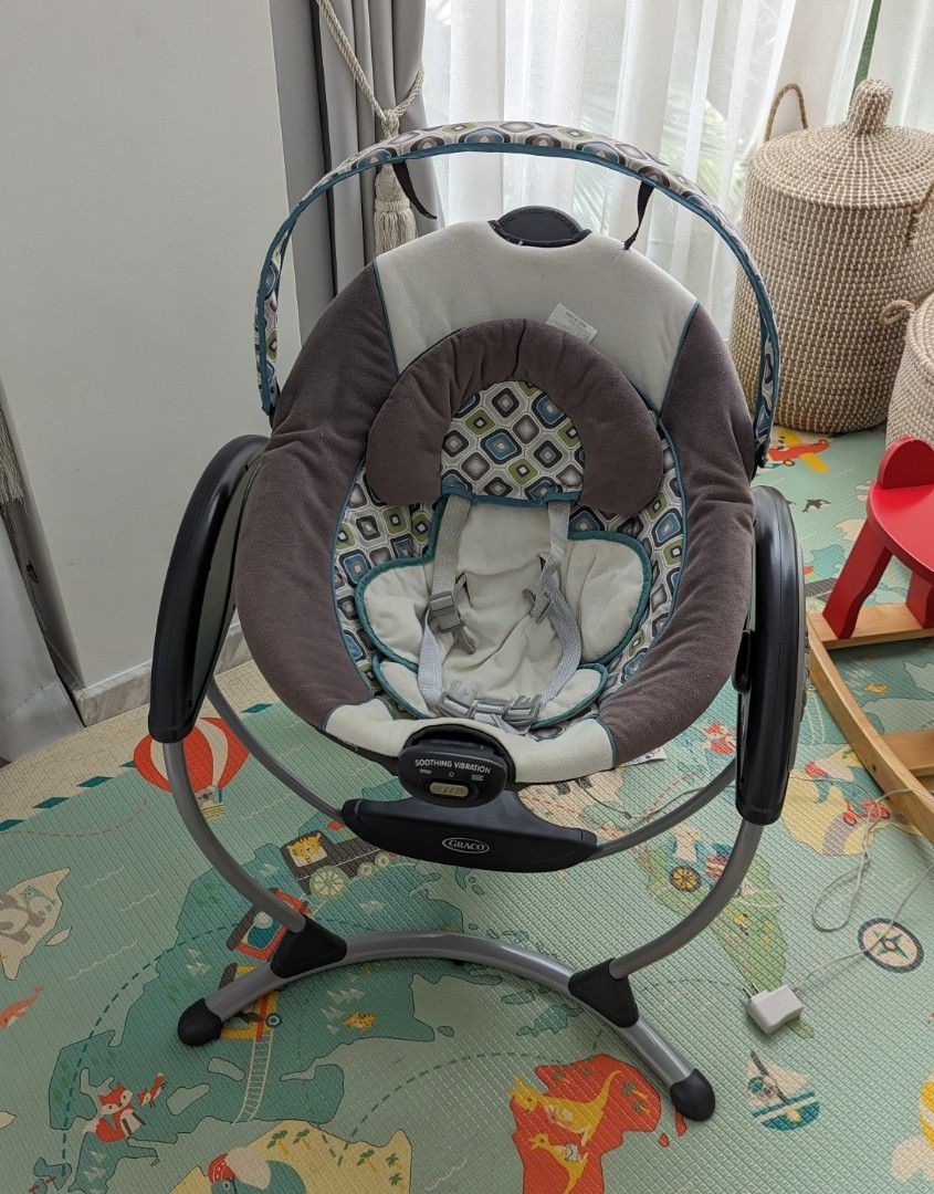 Graco swing chair, Babies & Kids, Infant Playtime on Carousell