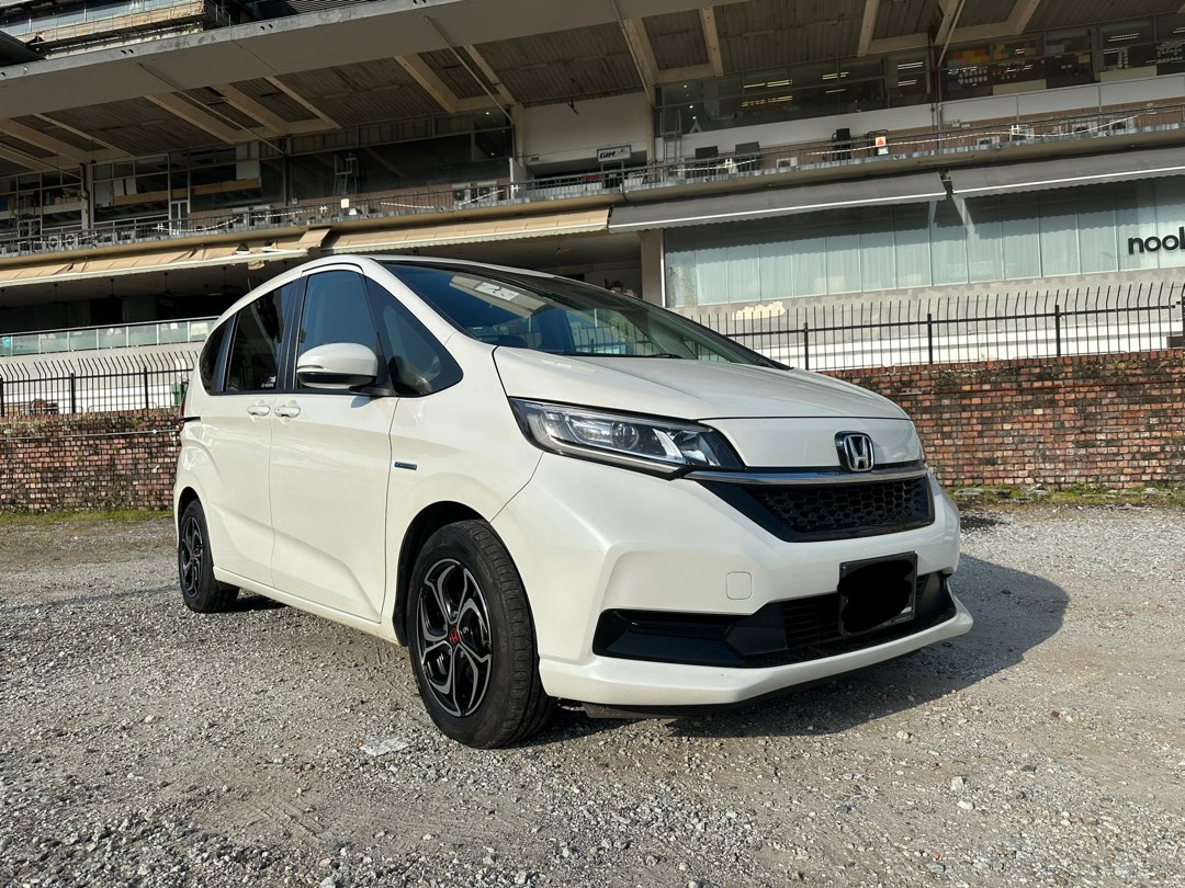 Honda Freed Hybrid 1.5 (A), Cars, Used Cars on Carousell