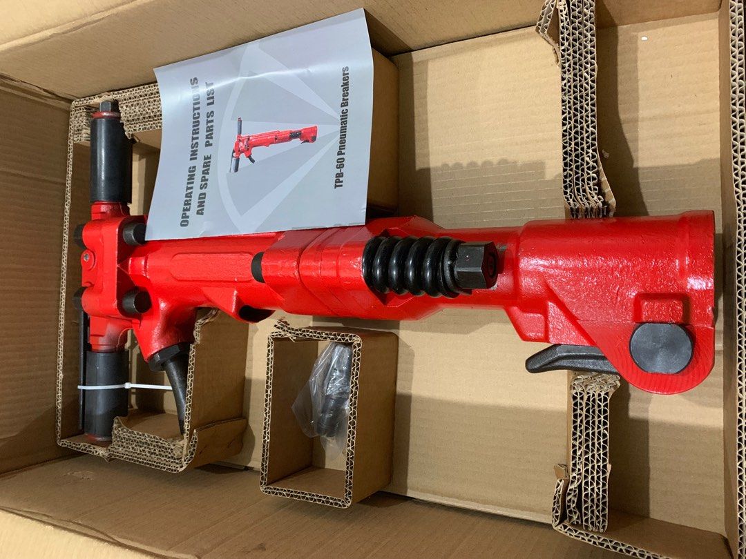 Jack hammer 90 lbs unit with moil point on Carousell