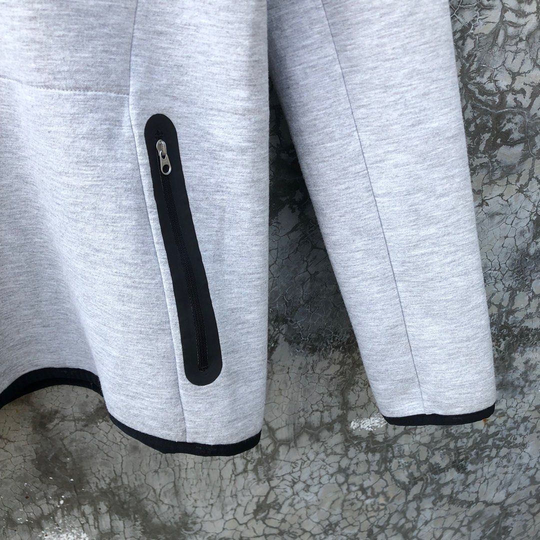 J.lindeberg Logo Hood tech Hoodie on Carousell