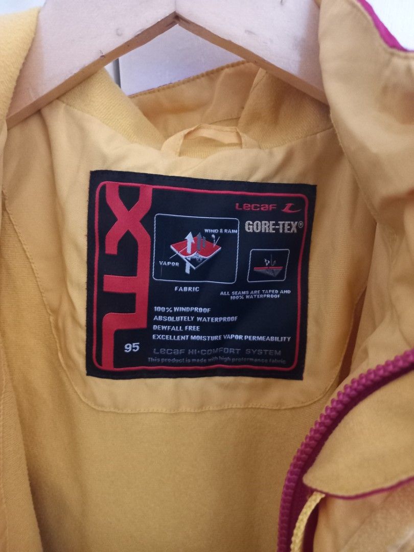 Lecaf jacket, Women's Fashion, Coats, Jackets and Outerwear on Carousell
