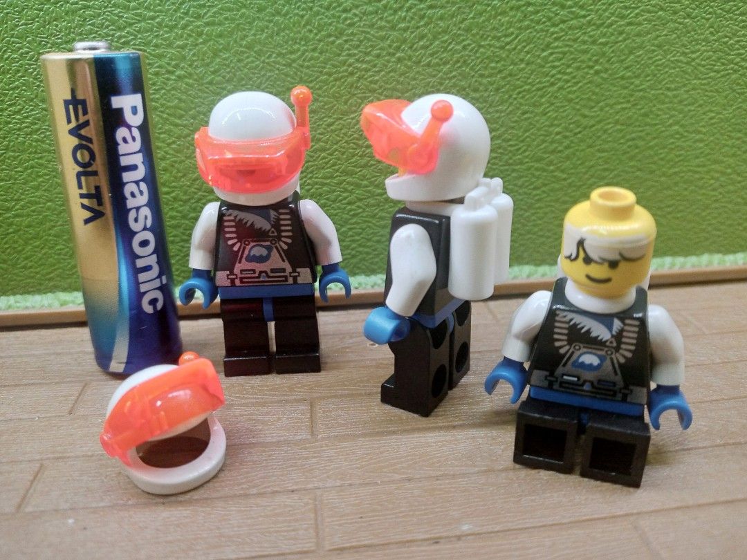 LEGO Deep Freeze Defender, Hobbies & Toys, Toys & Games on Carousell
