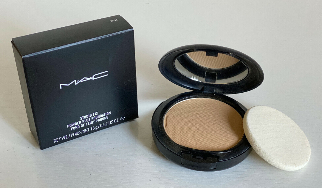MAC STUDIO FIX FACE POWDER PLUS FOUNDATION NC30 on Carousell