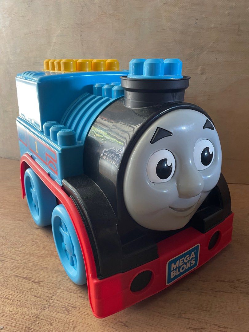 Mega Bloks Thomas BIG Train With Blocks Included, Hobbies & Toys, Toys ...