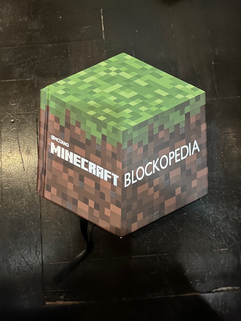 Minecraft Blockpedia (Blocks encyclopaedia by Mojang), Hobbies & Toys ...