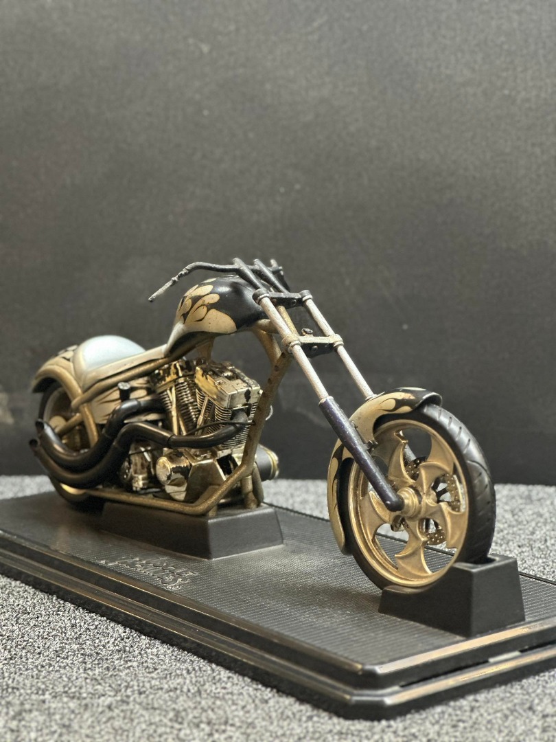 Muscle machine, jesse james west coast choppers sturgis special jackyl ...