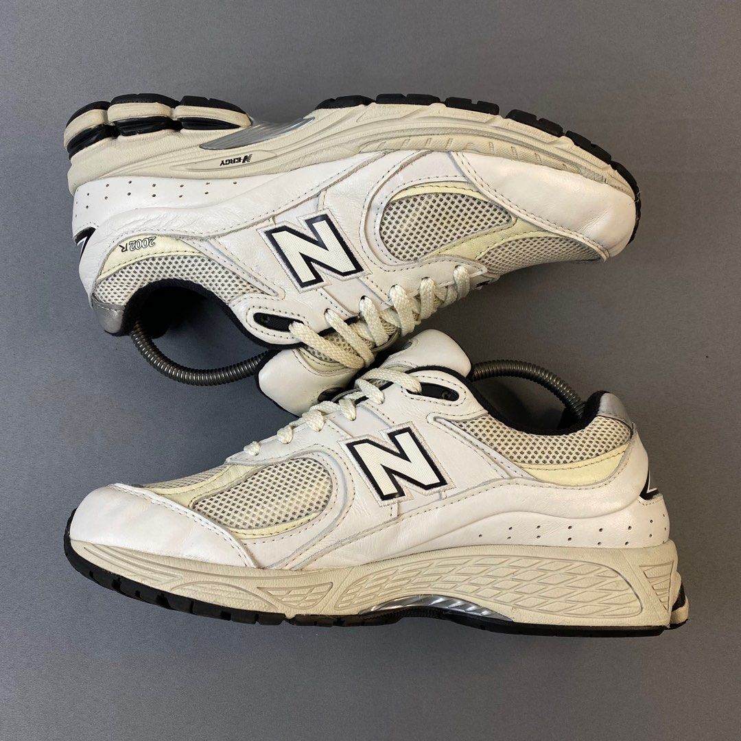 Nb 2002r white on Carousell