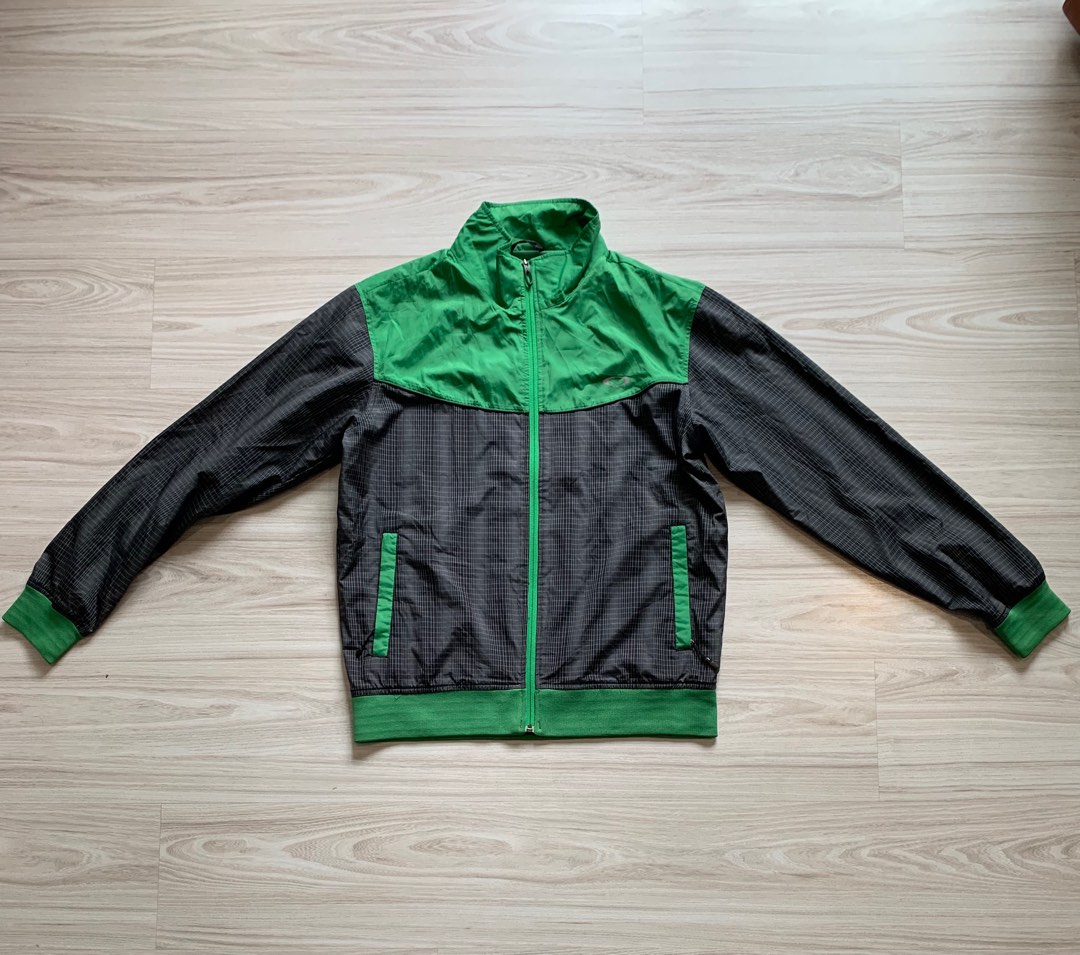 OAKLEY jacket, Men's Fashion, Coats, Jackets and Outerwear on Carousell