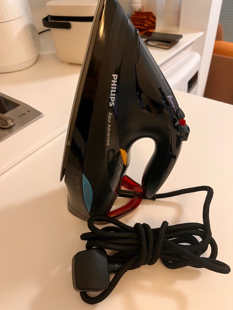 Philips Azur Advanced, TV & Home Appliances, Irons & Steamers on Carousell