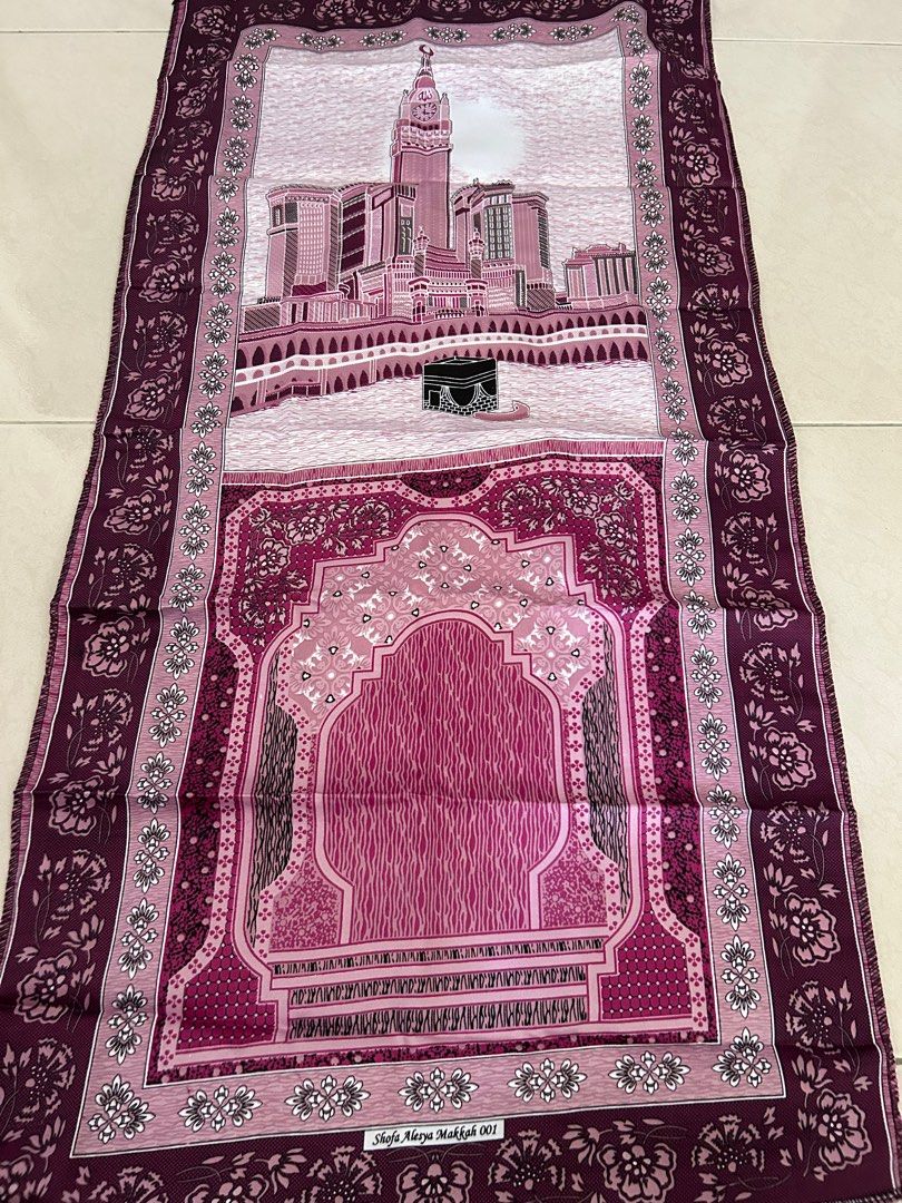 Sejadah in pocket / light n ez use, Women's Fashion, Muslimah Fashion ...