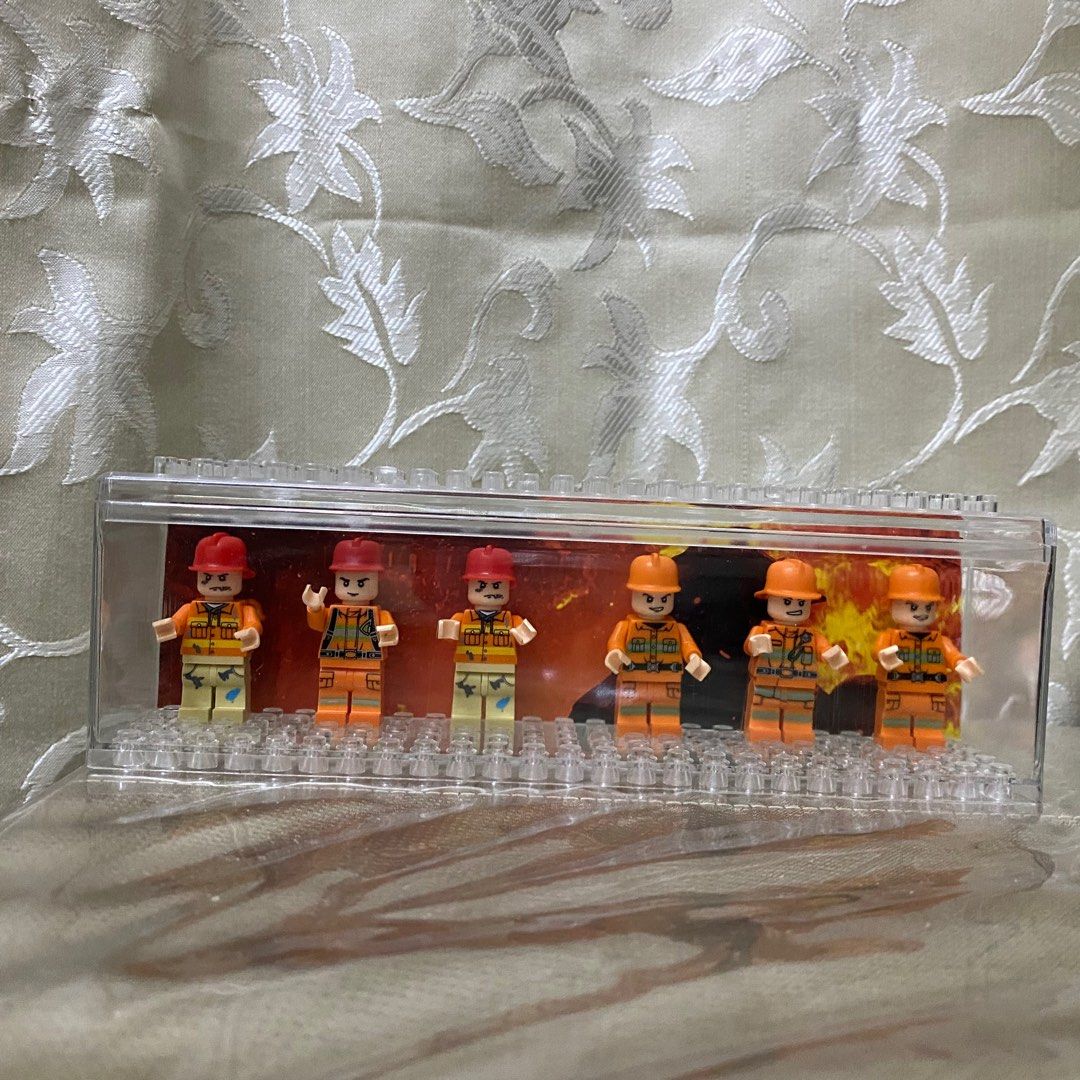 Set display lego minifigures fireman police army soldier military bomba ...