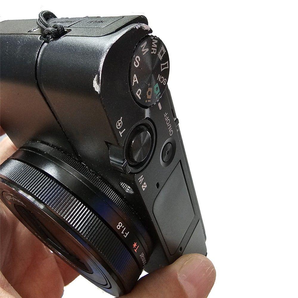 Sony Cybershot DSC-RX100 M3, Photography, Cameras on Carousell