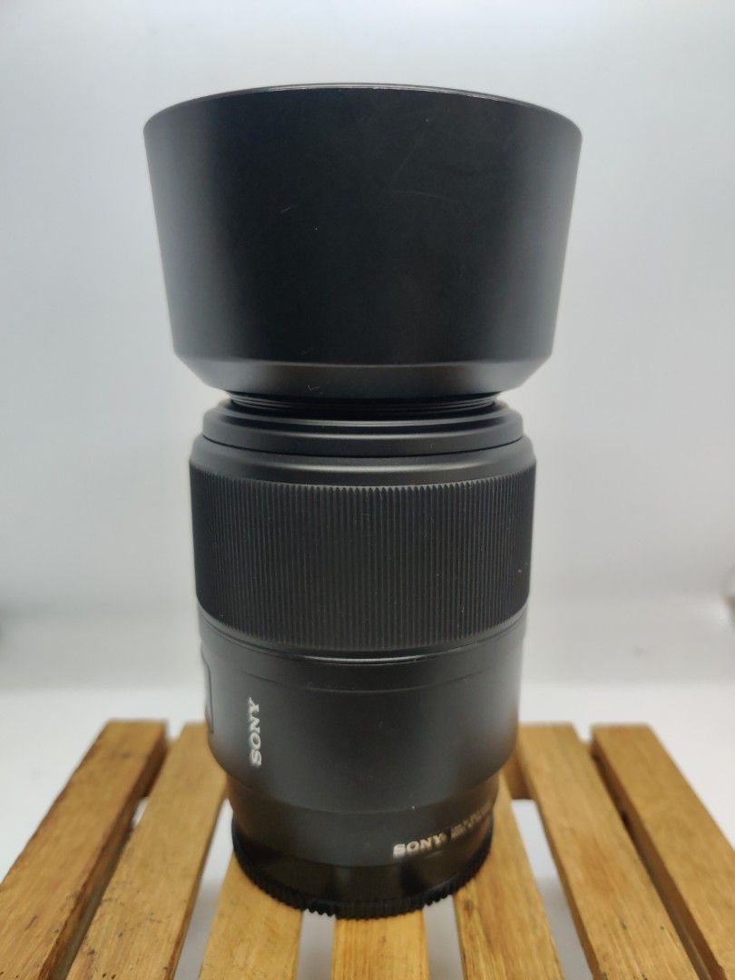 Sony SAL 100mm F2.8 Macro, Photography, Lens & Kits on Carousell