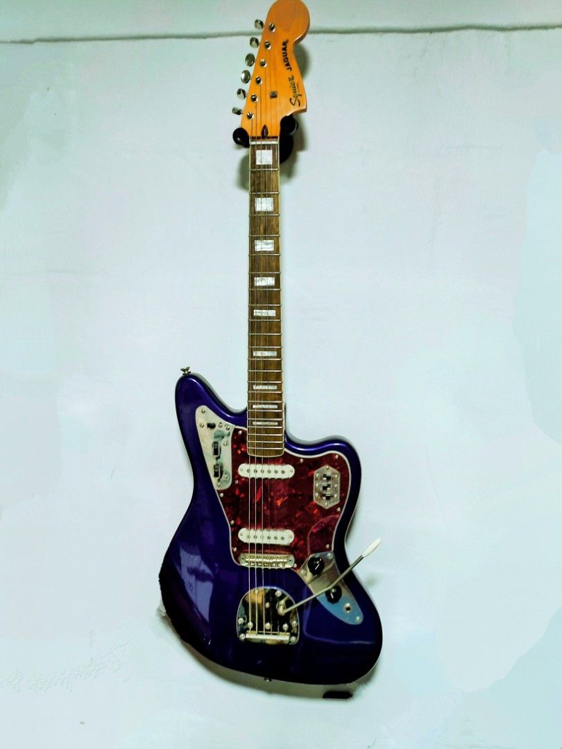 Squier fsr classic vibes Jaguar, Hobbies & Toys, Music & Media, Musical ...