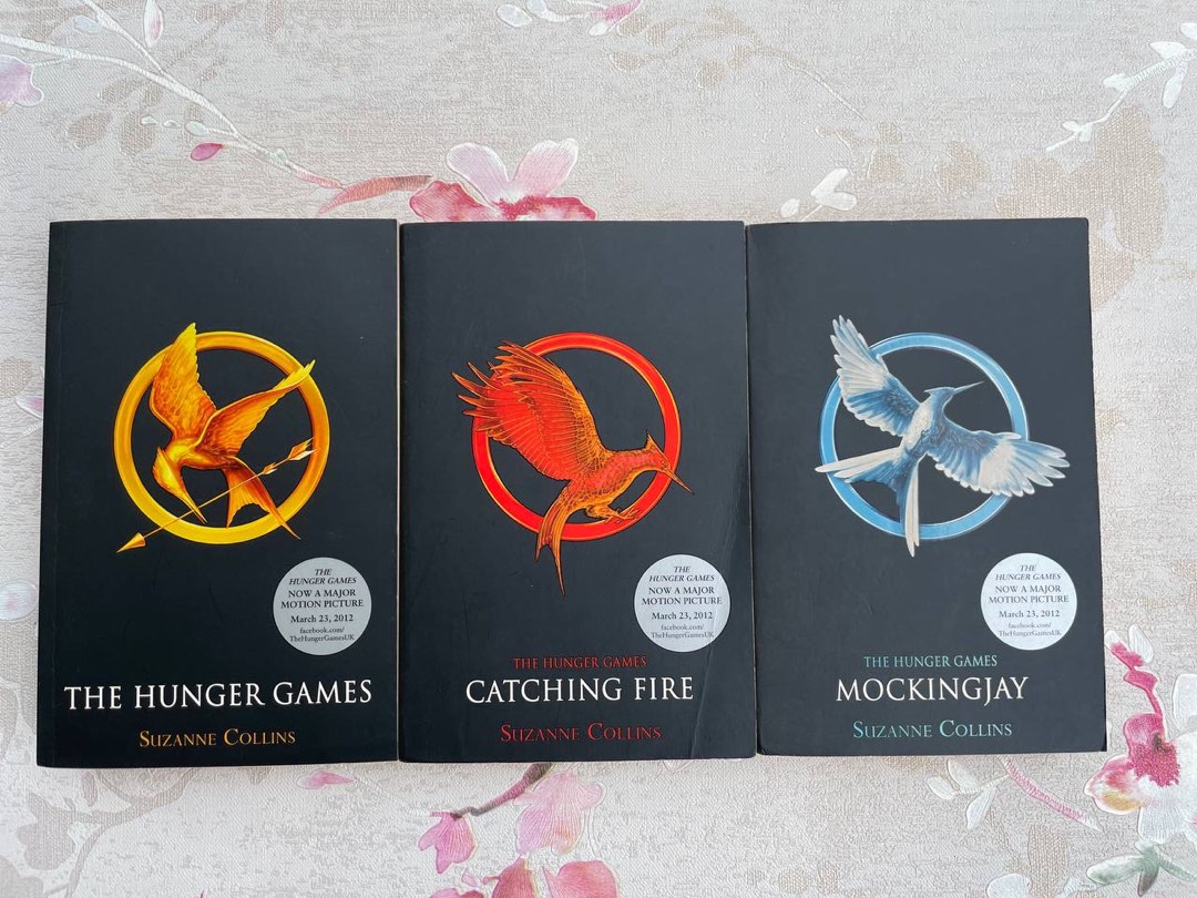 Suzanne Collins - The Hunger Games Series, Hobbies & Toys, Books ...