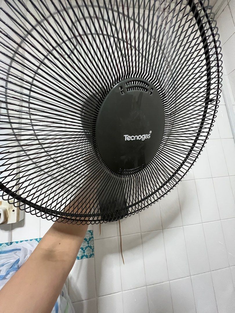 Tecnogas wall fan, Furniture & Home Living, Lighting & Fans, Fans on ...
