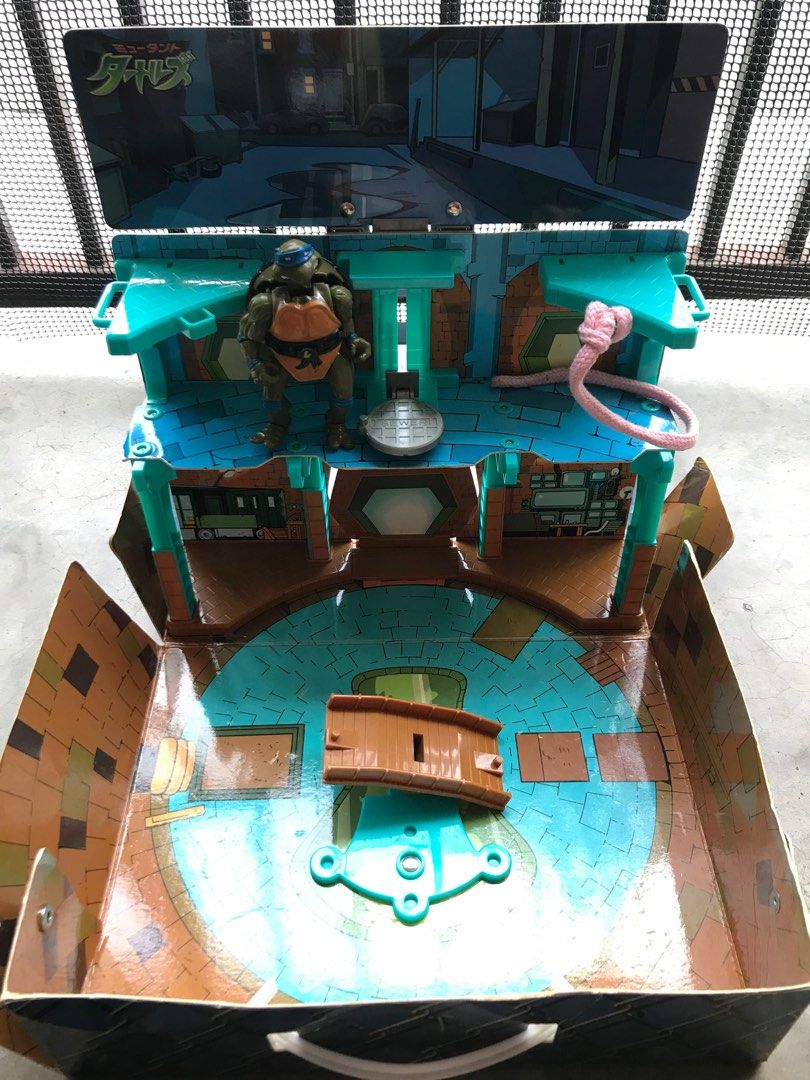 TMNT Mutant Turtles Sewer Base Takara Playmates Playset Figure Toy w ...
