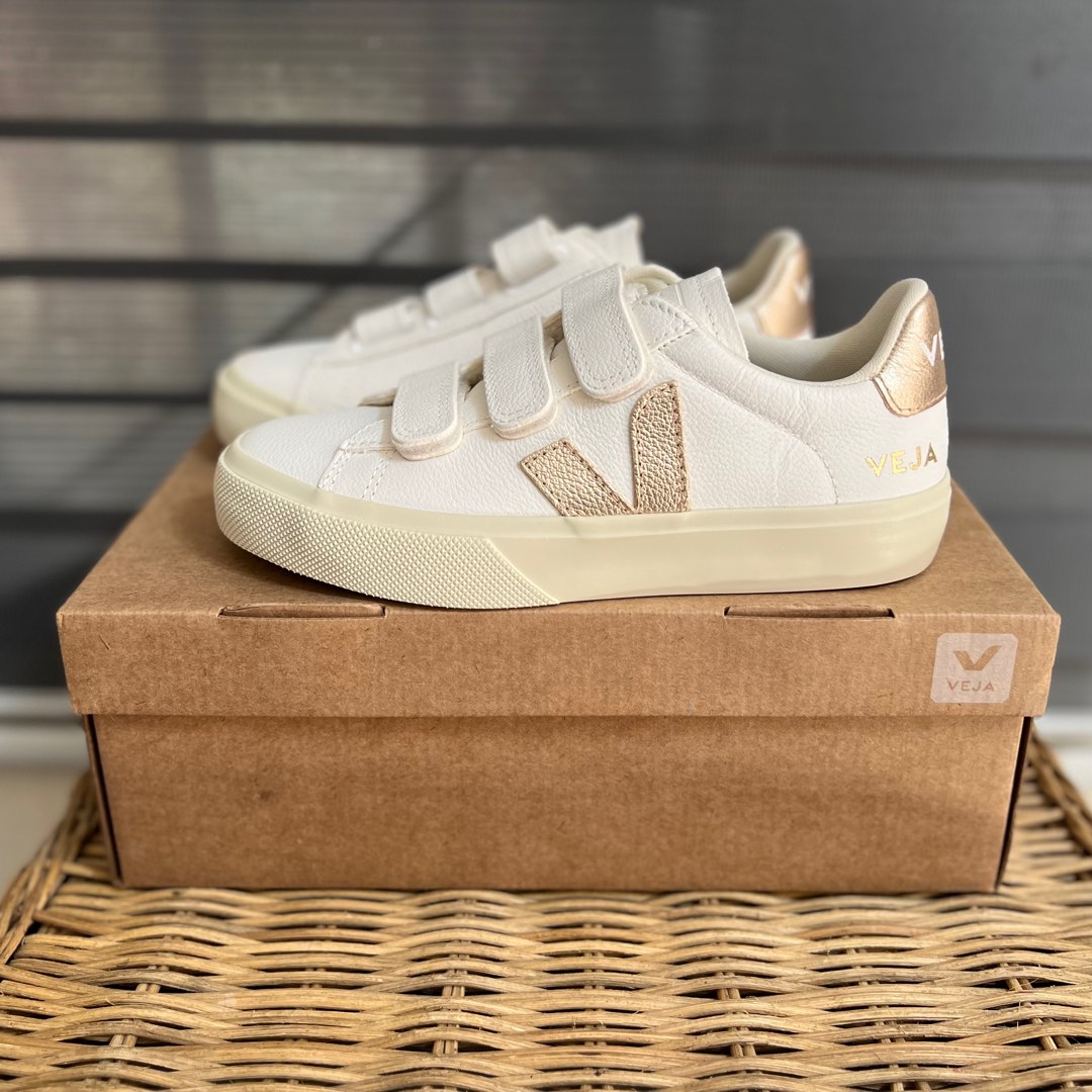 Veja Recife White/Platine, Women's Fashion, Footwear, Sneakers on Carousell
