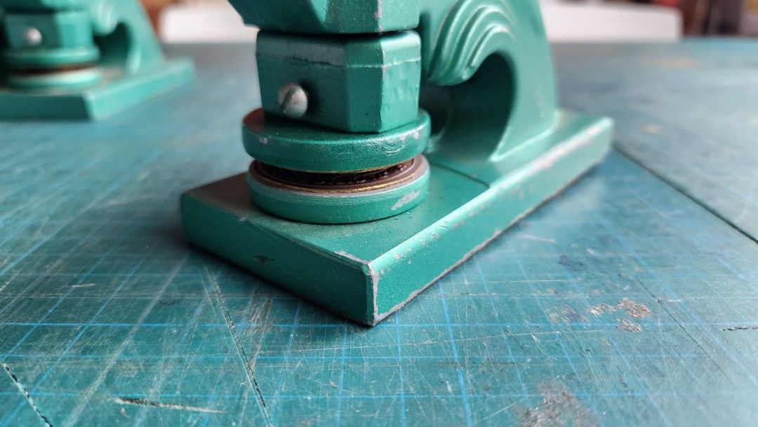Vintage Metal Emboss Common Stamp, Hobbies & Toys, Memorabilia ...