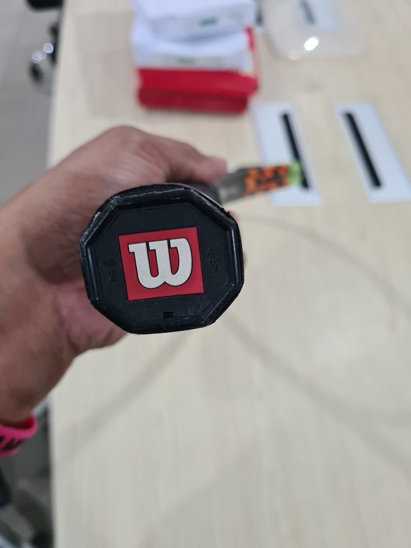 Wilson Pro staff Torch Hyper Carbon Mid size, Sports Equipment, Sports ...