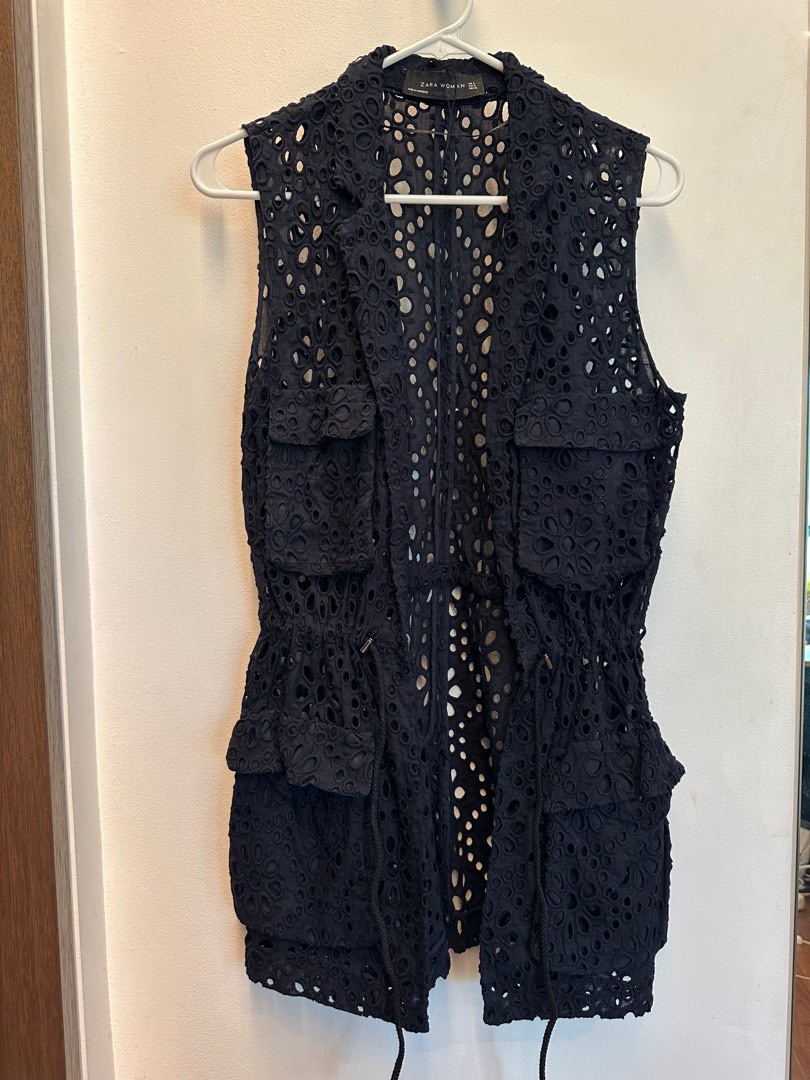 Zara Navy Eyelet Vest, Women's Fashion, Coats, Jackets and Outerwear on ...