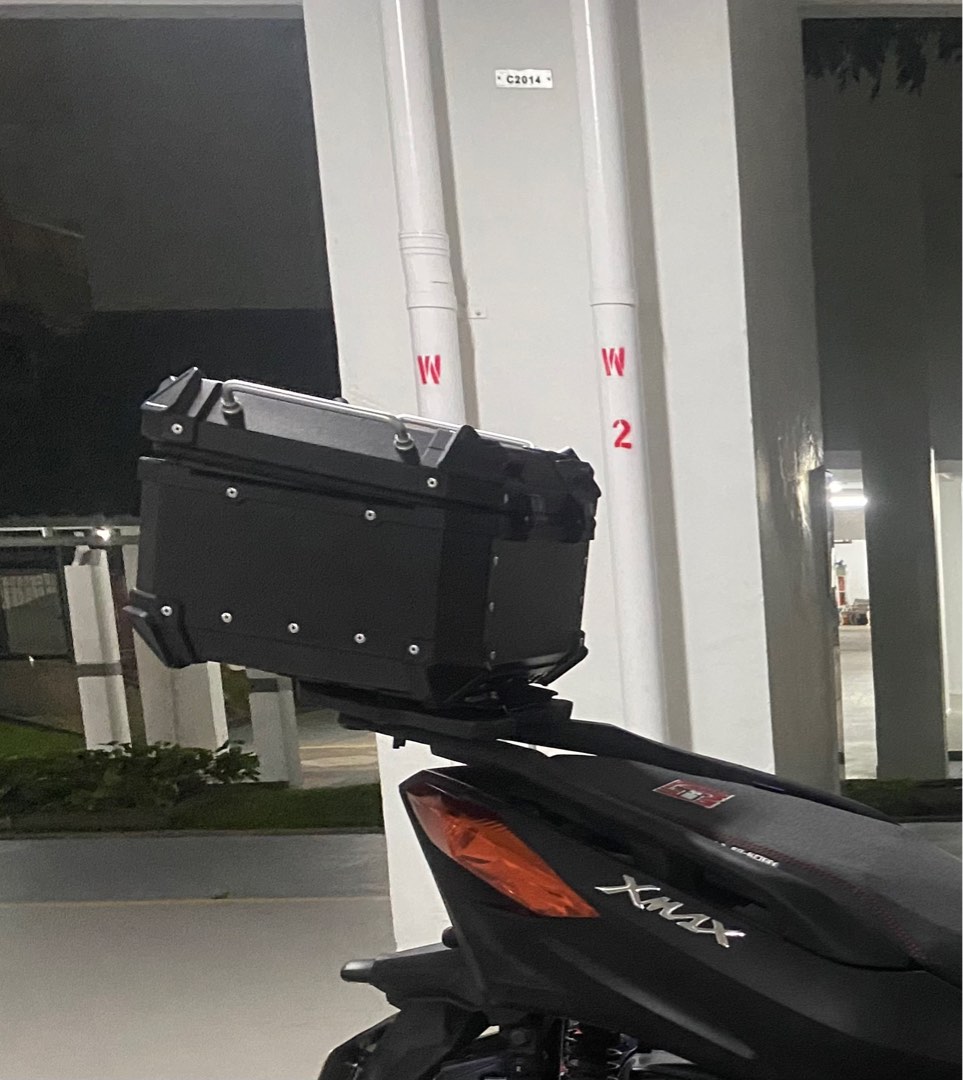 35L metal box and XMAX short rack, Motorcycles, Motorcycle Accessories ...