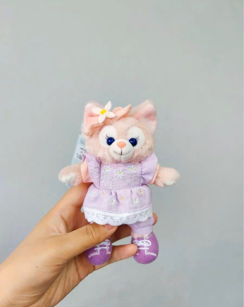 上海迪士尼 2023 Linabell 玲娜貝兒 春日 KC 掛件, 興趣及遊戲, 玩具 & 遊戲類 - Carousell