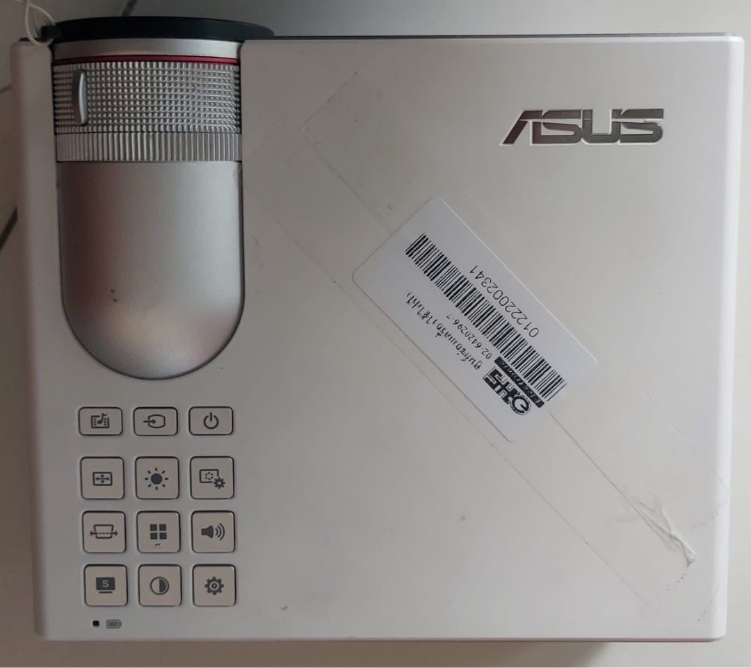 Asus Mini Projector like new, TV & Home Appliances, TV & Entertainment ...