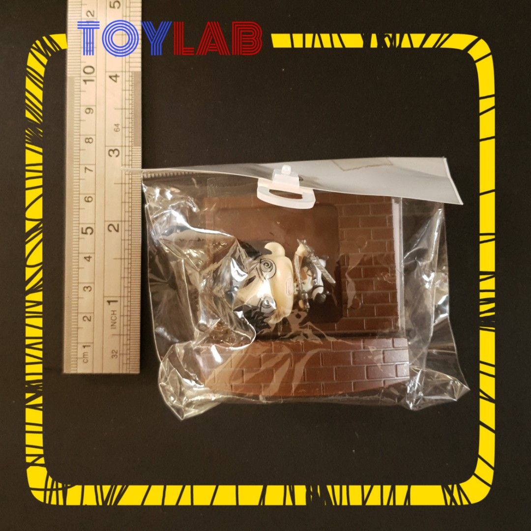 Attack on titan AOT levi frame, Hobbies & Toys, Toys & Games on Carousell