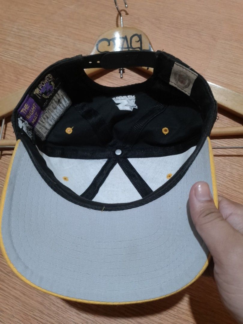 BRUINS STARTER TRIPOWER, Men's Fashion, Watches & Accessories, Caps ...