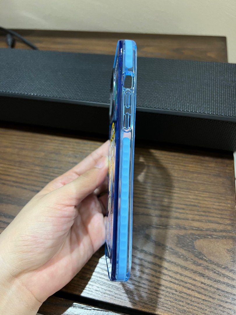 Casetify iPhone 13 pro max case - peanuts Linus pops, Mobile Phones ...