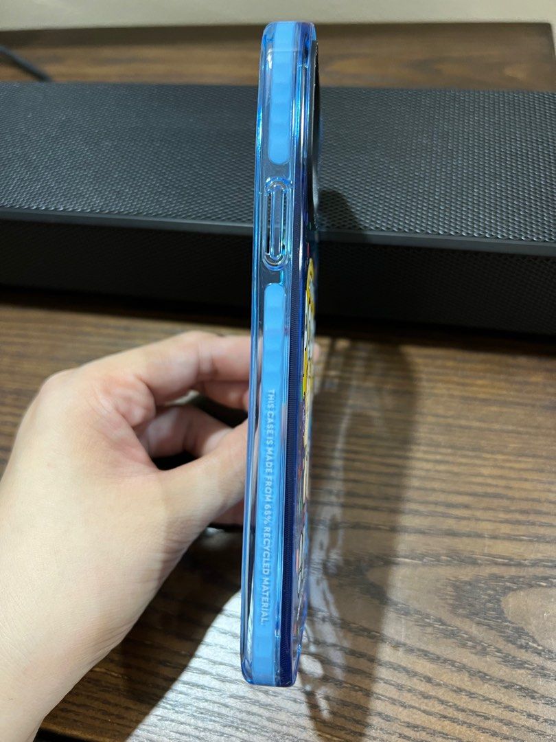 Casetify iPhone 13 pro max case - peanuts Linus pops, Mobile Phones ...