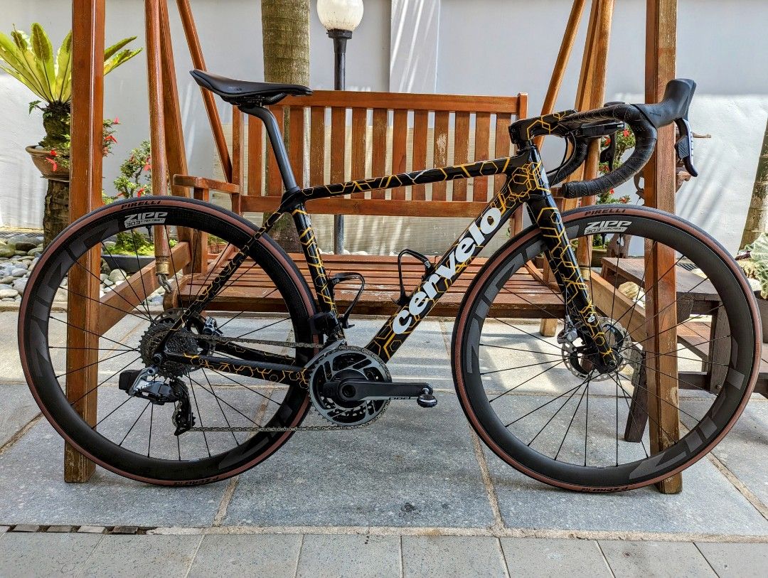 Cervelo R5 disc 2019 frameset size 51, Sports Equipment, Bicycles ...