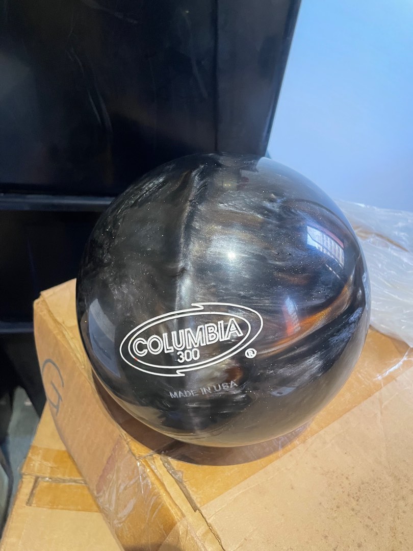 Columbia 300 White Dot Black Silver Sparkle bowling ball, Sports ...