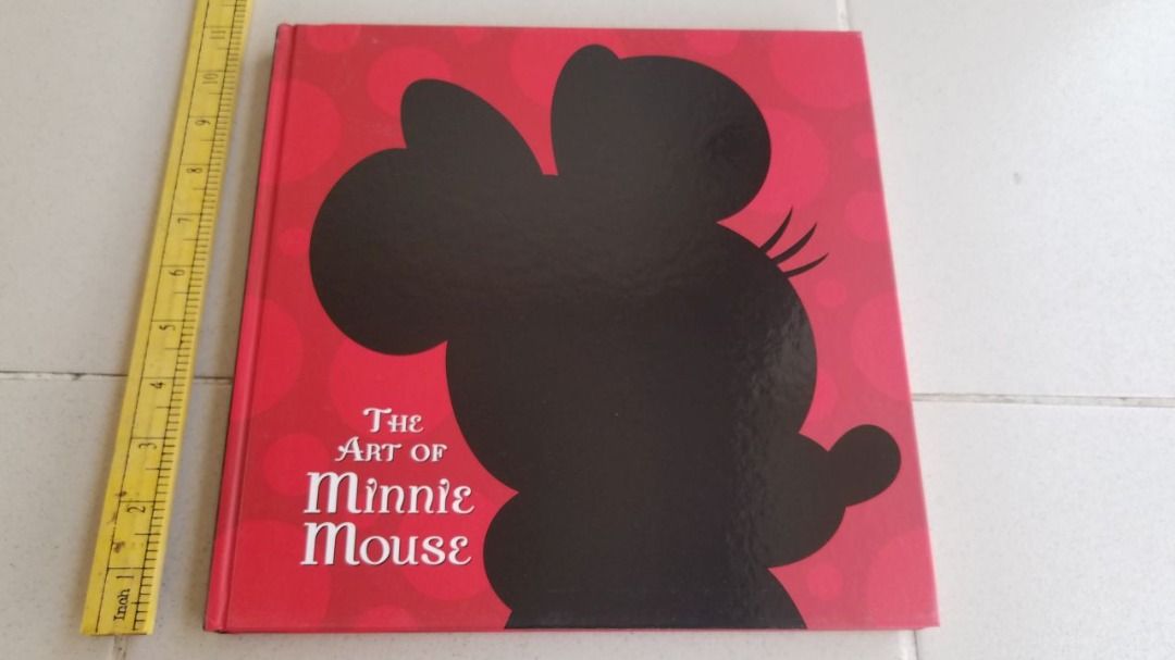 Disney Princesses and Minnie Mouse artbook, Hobbies & Toys, Memorabilia ...
