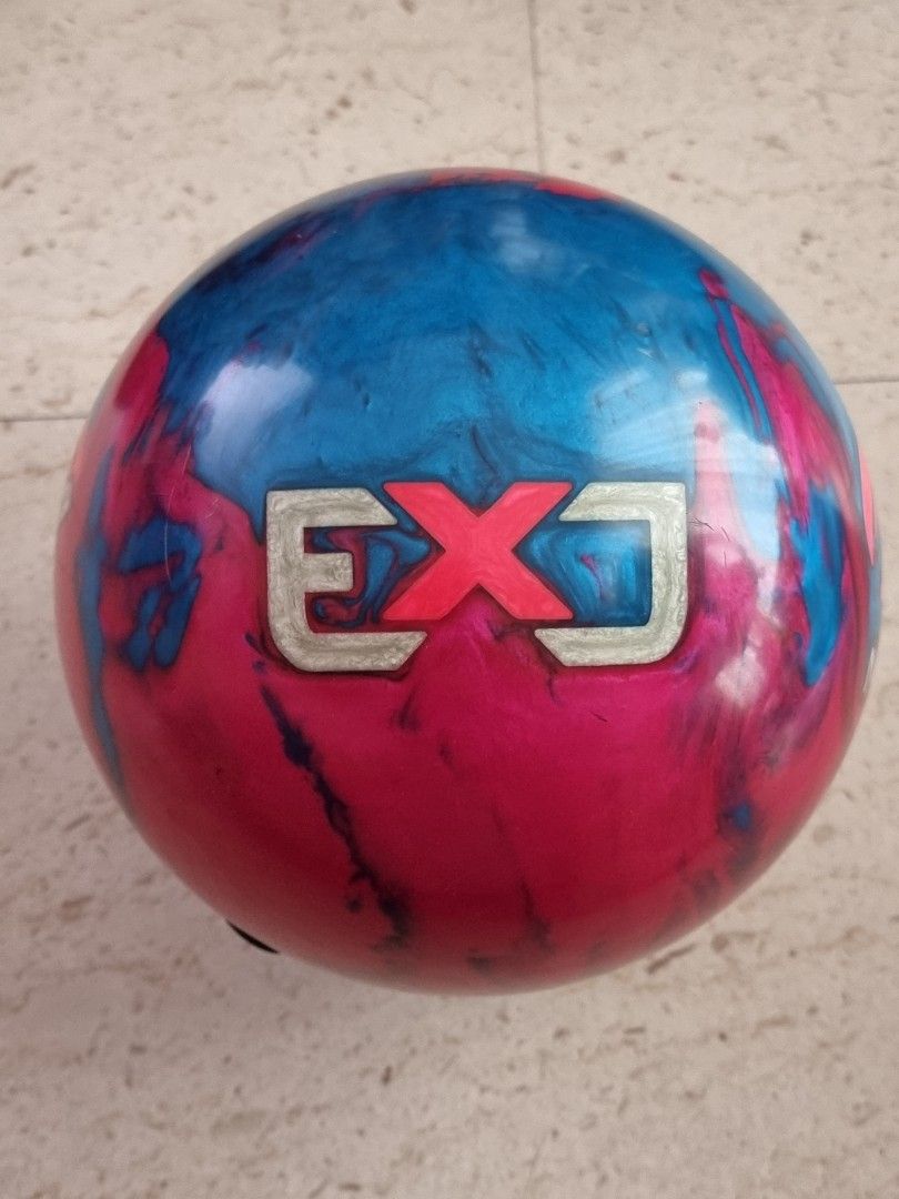 ExJ VIP Motiv Bowling Ball 15lbs, Sports Equipment, Sports & Games ...