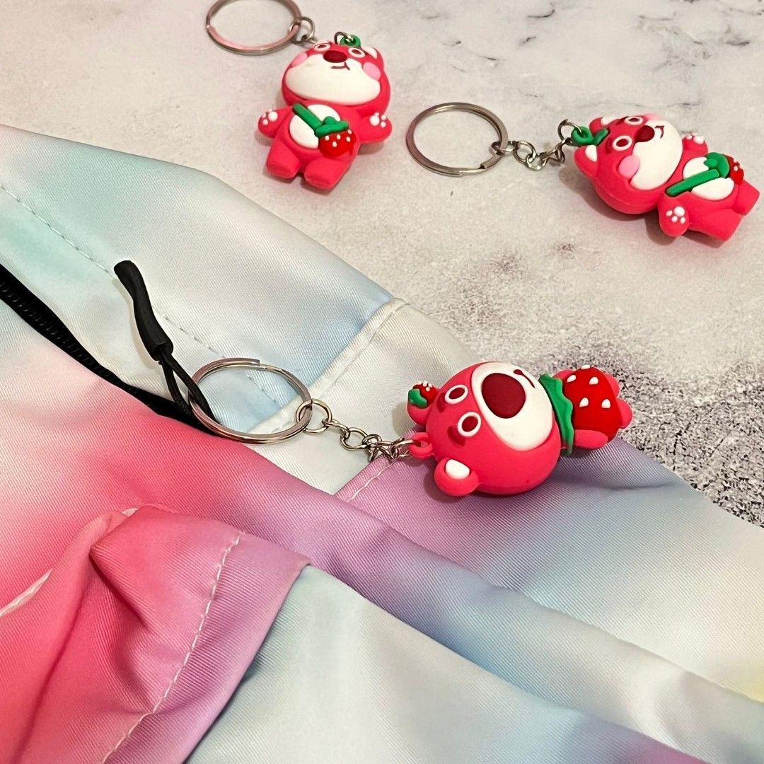 Ganci gantungan kunci lotso kartun lucu pink couple, Serba Serbi ... Ganci gantungan kunci lotso kartun lucu pink couple, Serba Serbi ...