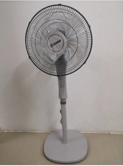 GERMANI STAND FAN 6", Furniture & Home Living, Lighting & Fans, Fans on ...