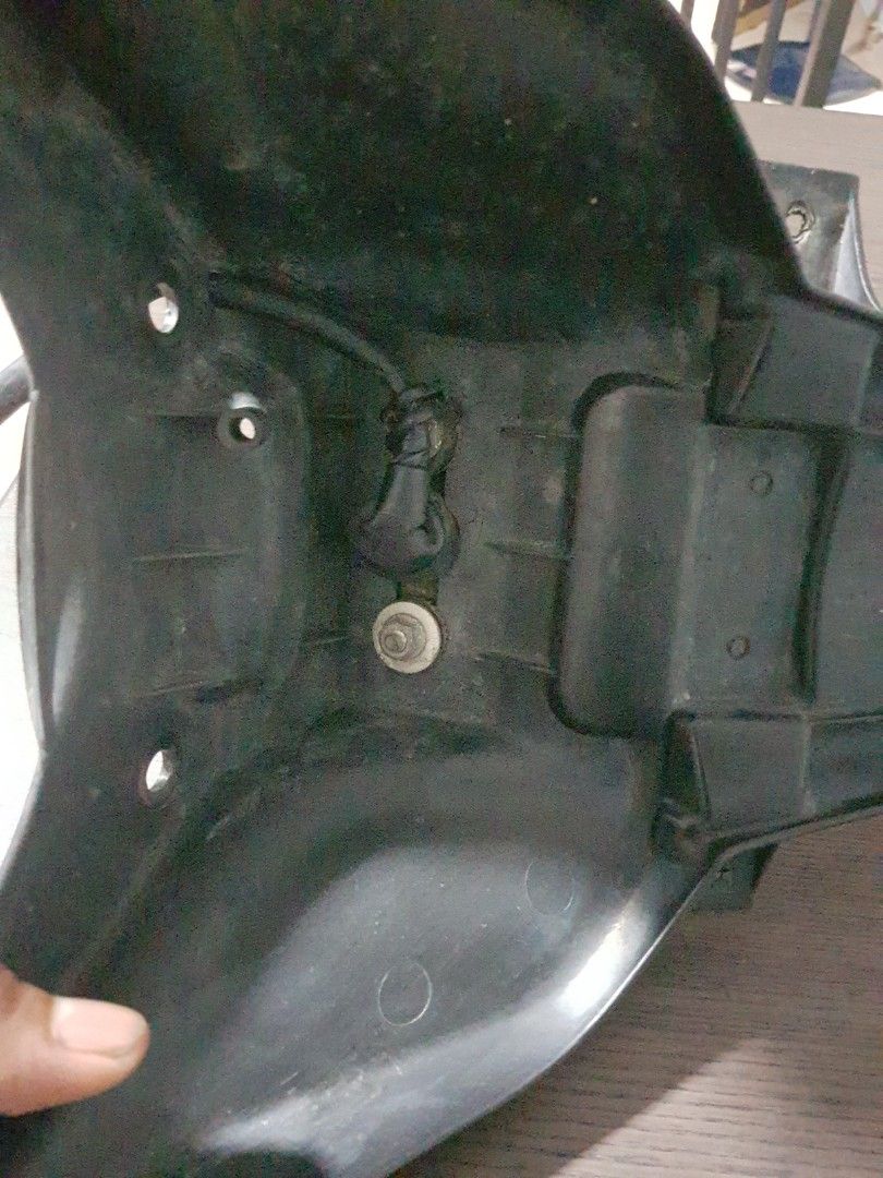 Hayabusa gen2 mudguard, Motorcycles, Motorcycle Accessories on Carousell