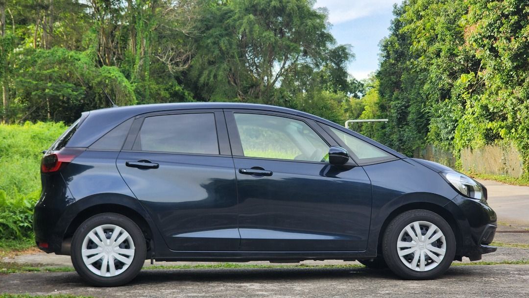 Honda Fit 1.3A, Cars, Used Cars on Carousell