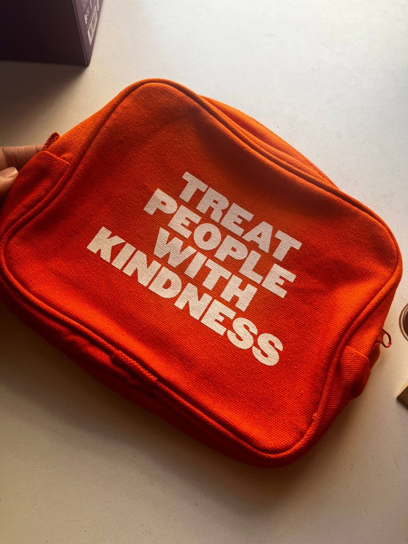 HSLOT TPWK Treat People With Kindness Pouch (Harry Styles Tour ...