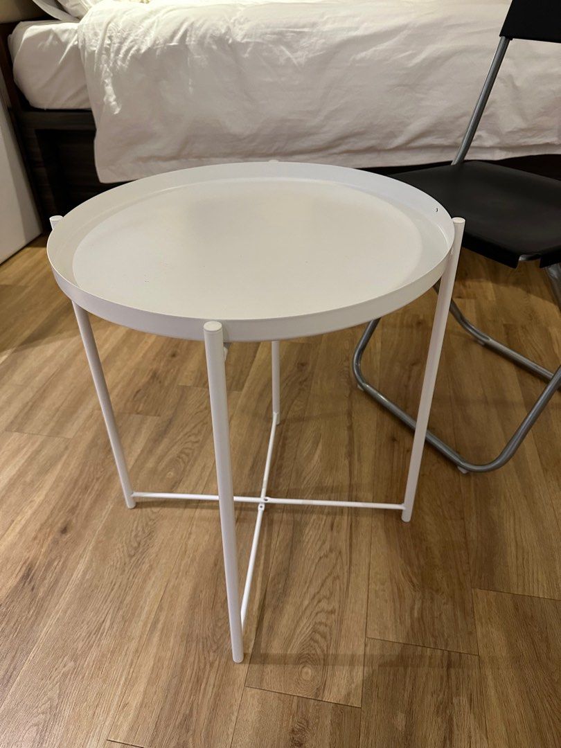 IKEA portable table and chair, 傢俬＆家居, 傢俬, 桌子 - Carousell