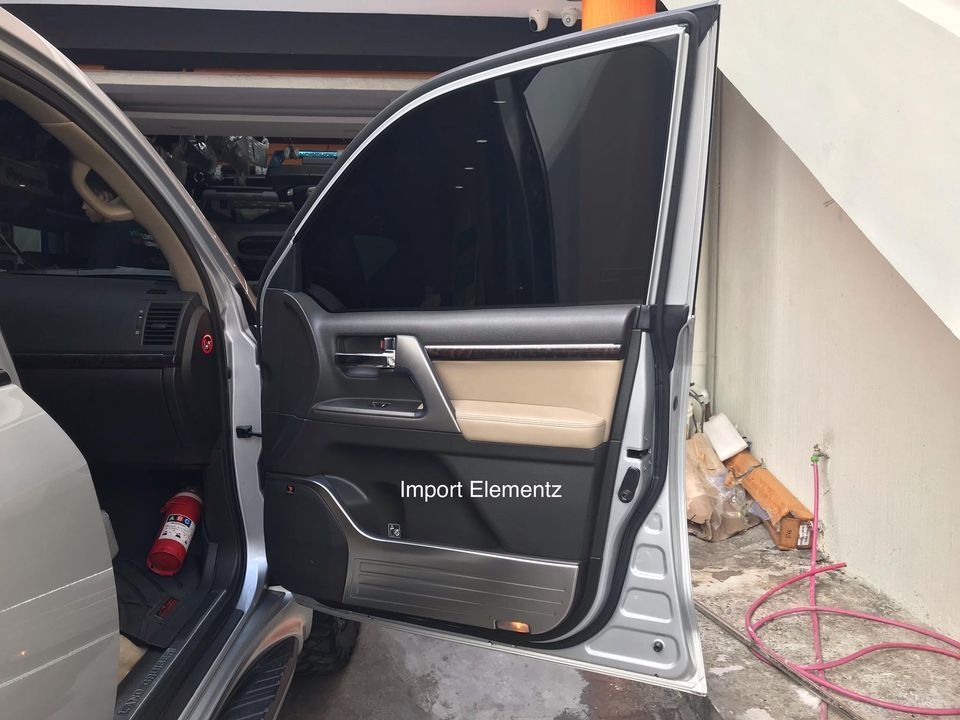 inner side door pannel lc200, Car Parts & Accessories, Body Parts and ...