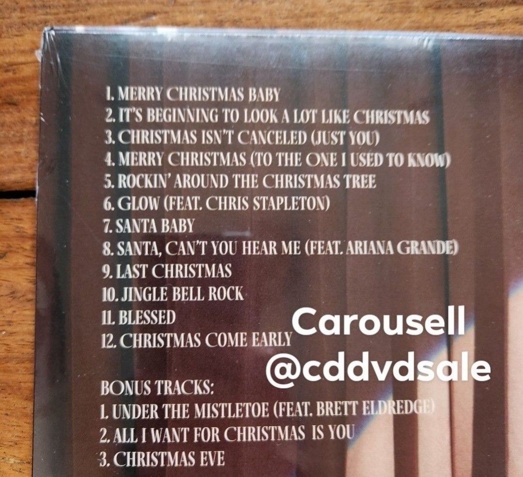 KELLY CLARKSON CHRISTMAS VINYL ALBUM NOT CD, Hobbies & Toys, Music & Media, Vinyls on Carousell