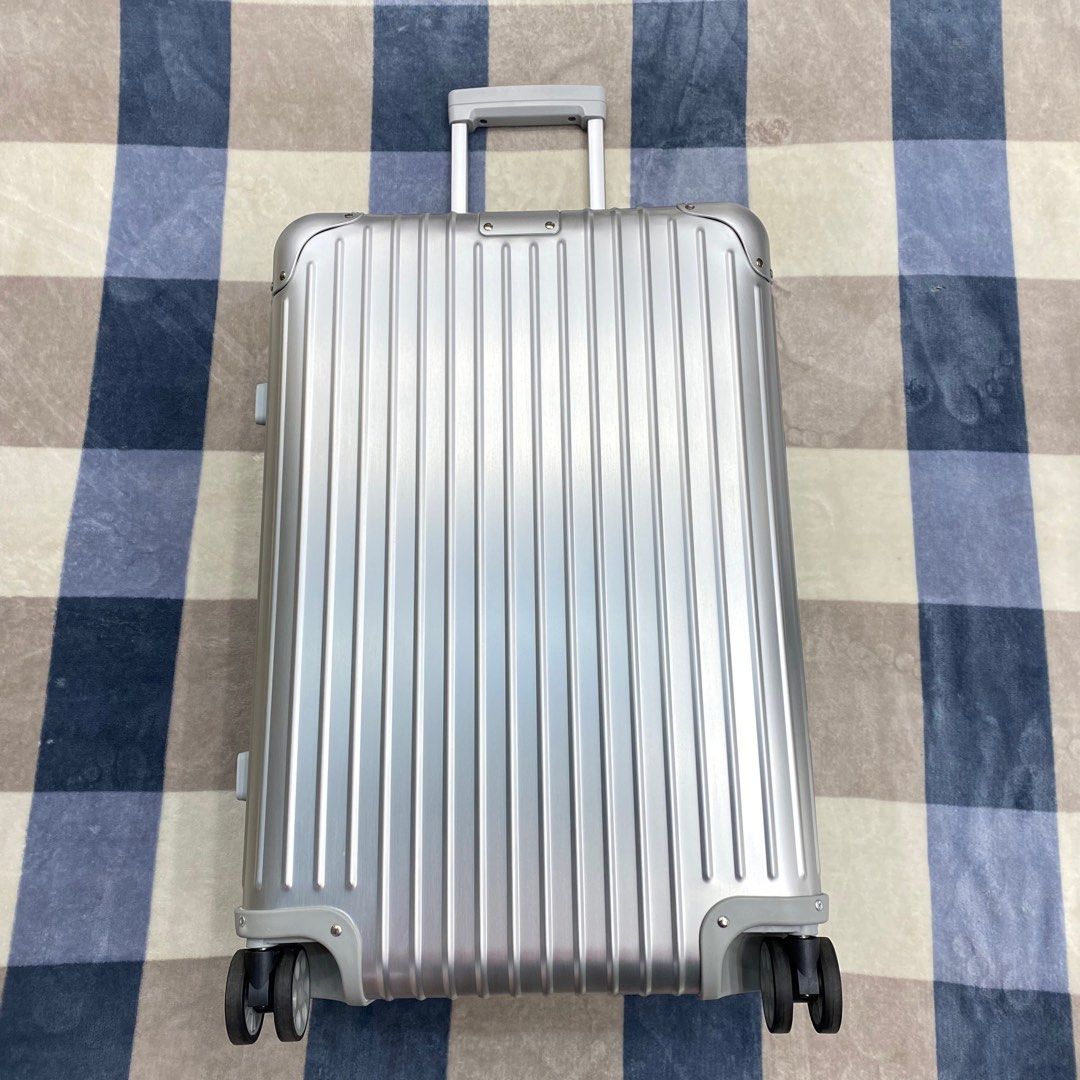 Koper rimowa silver size 25inchi, Barang Mewah, Aksesoris di Carousell