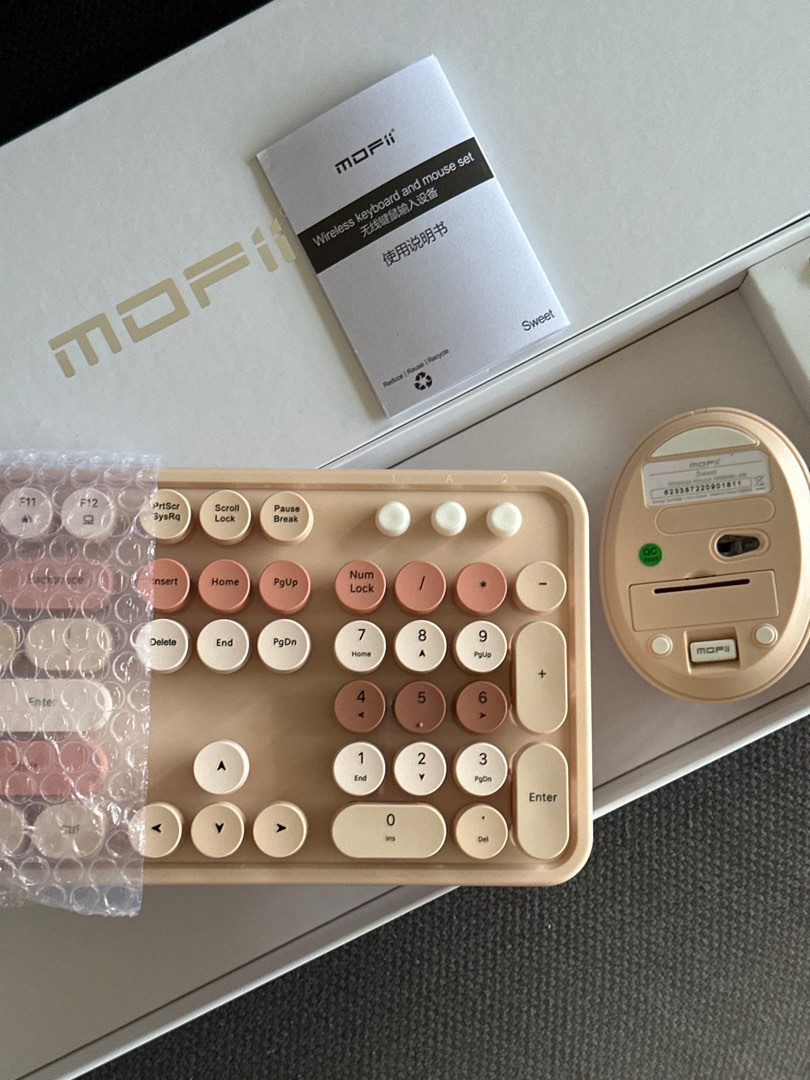 MOFII SWEET WIRELESS KEYBOARD X MOUSE, Computers & Tech, Parts ...